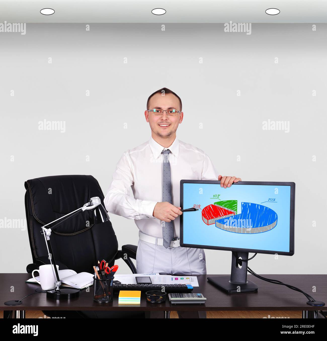 Pointing at monitor hi-res stock photography and images - Alamy
