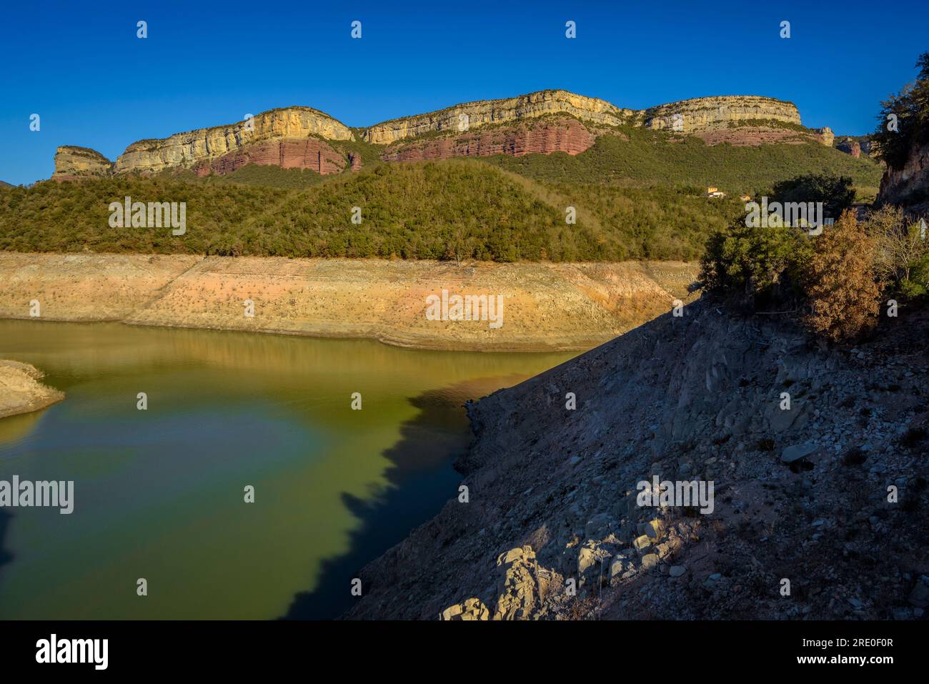 Dam of the Sau reservoir with the swamp almost empty during the 2022-23 ...