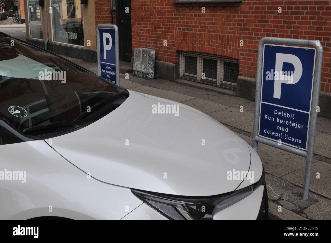 24 July 2023/ Parking plce only car shrea license plate to park at this ...