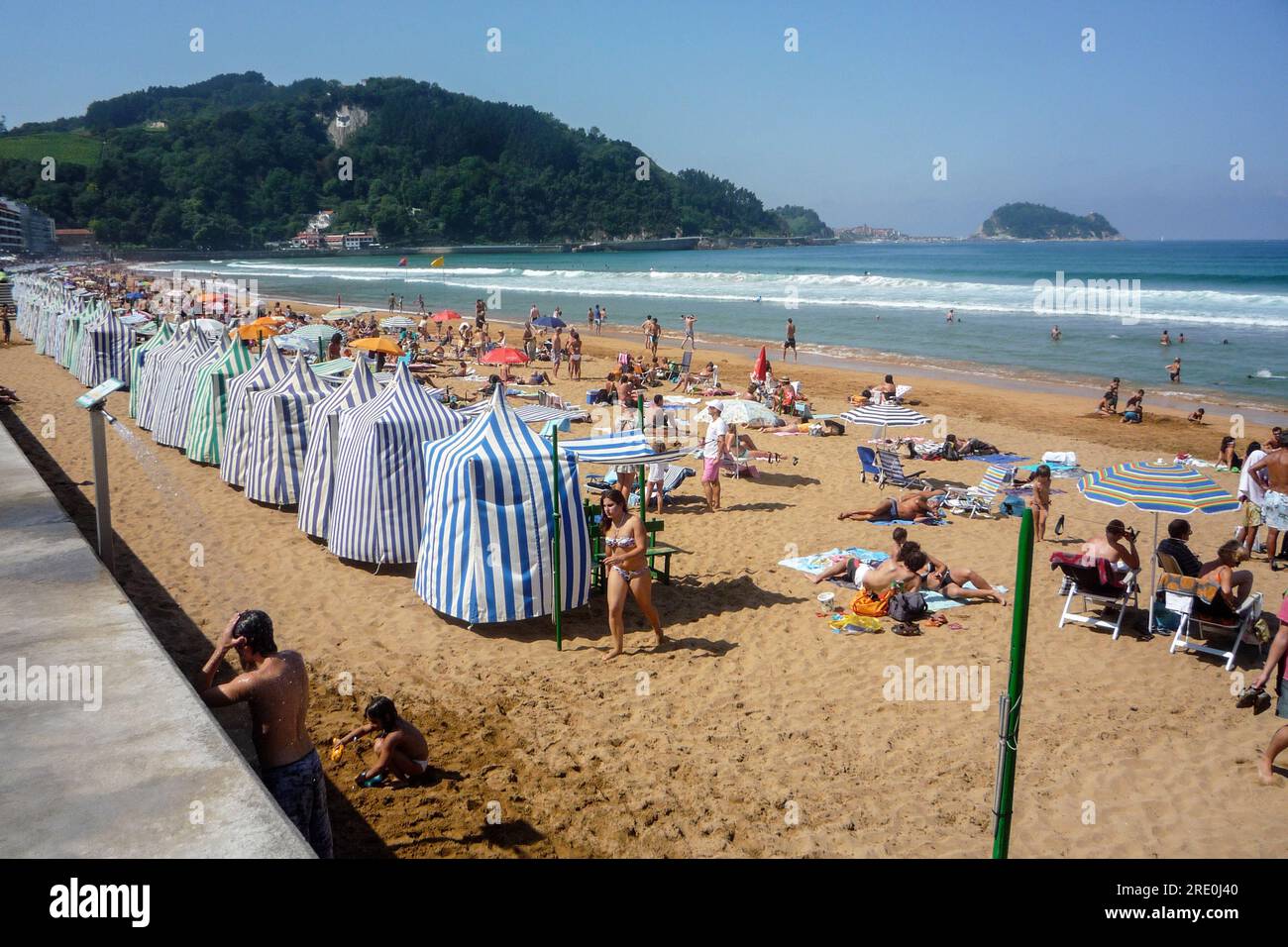 Zarautz beach surf hi-res stock photography and images - Alamy