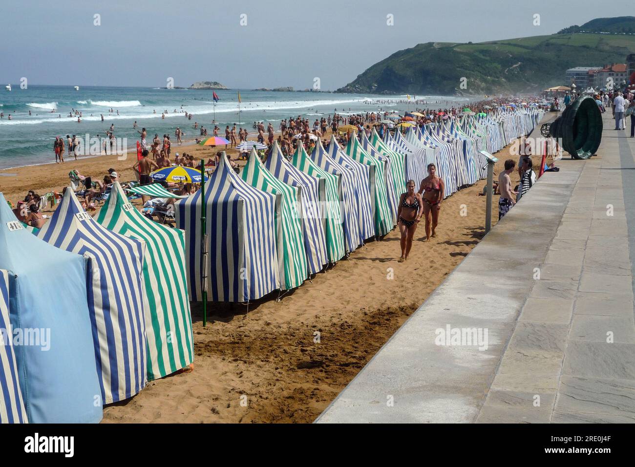 Beach of Zarautz, Basque Country Stock Photo - Alamy