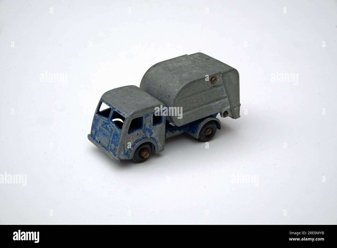matchbox Lesley 1950 toy cars Stock Photo - Alamy