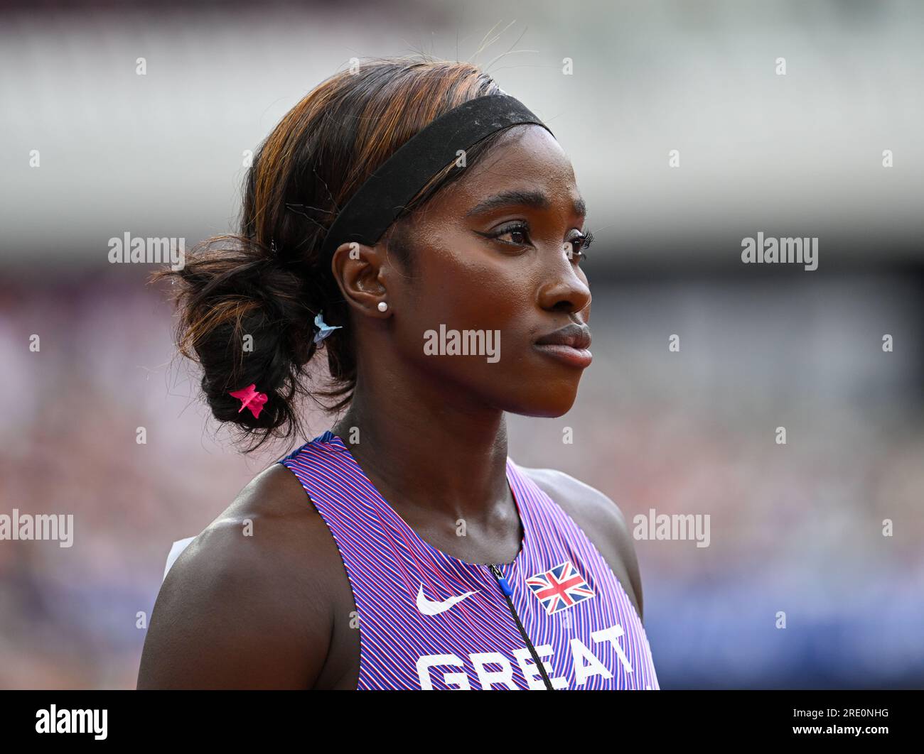 4 x 100 relay hi-res stock photography and images - Alamy