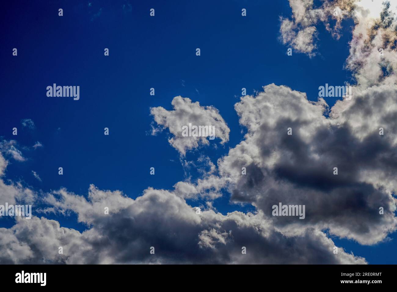 Nimbo stratus cloud formation hi-res stock photography and images - Alamy