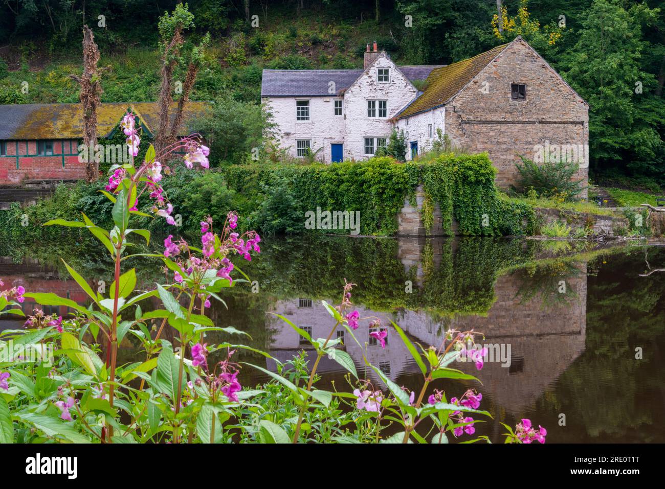 Old english water mill hi-res stock photography and images - Alamy