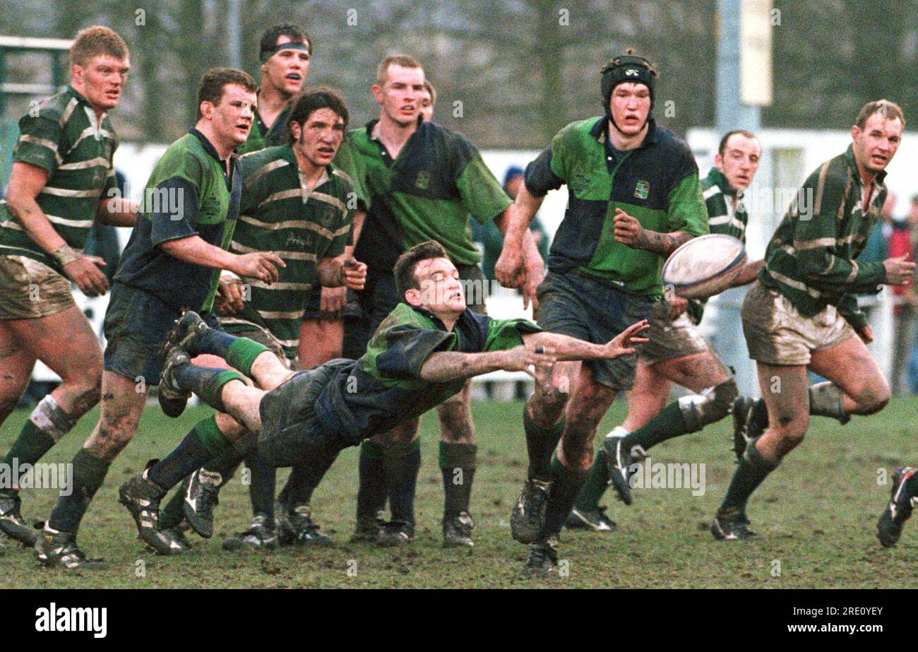 HAWICK V BOROUGHMUIR. 13/2/99. Muirs scrum half Dougie Roberts in mid ...