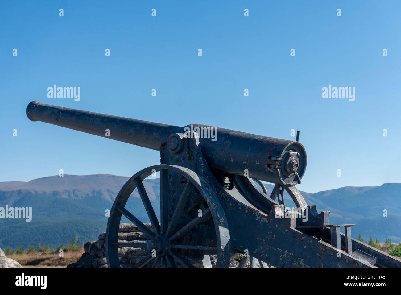 Long Tom Monument, history, Mpumalanga, South Africa, a French field ...