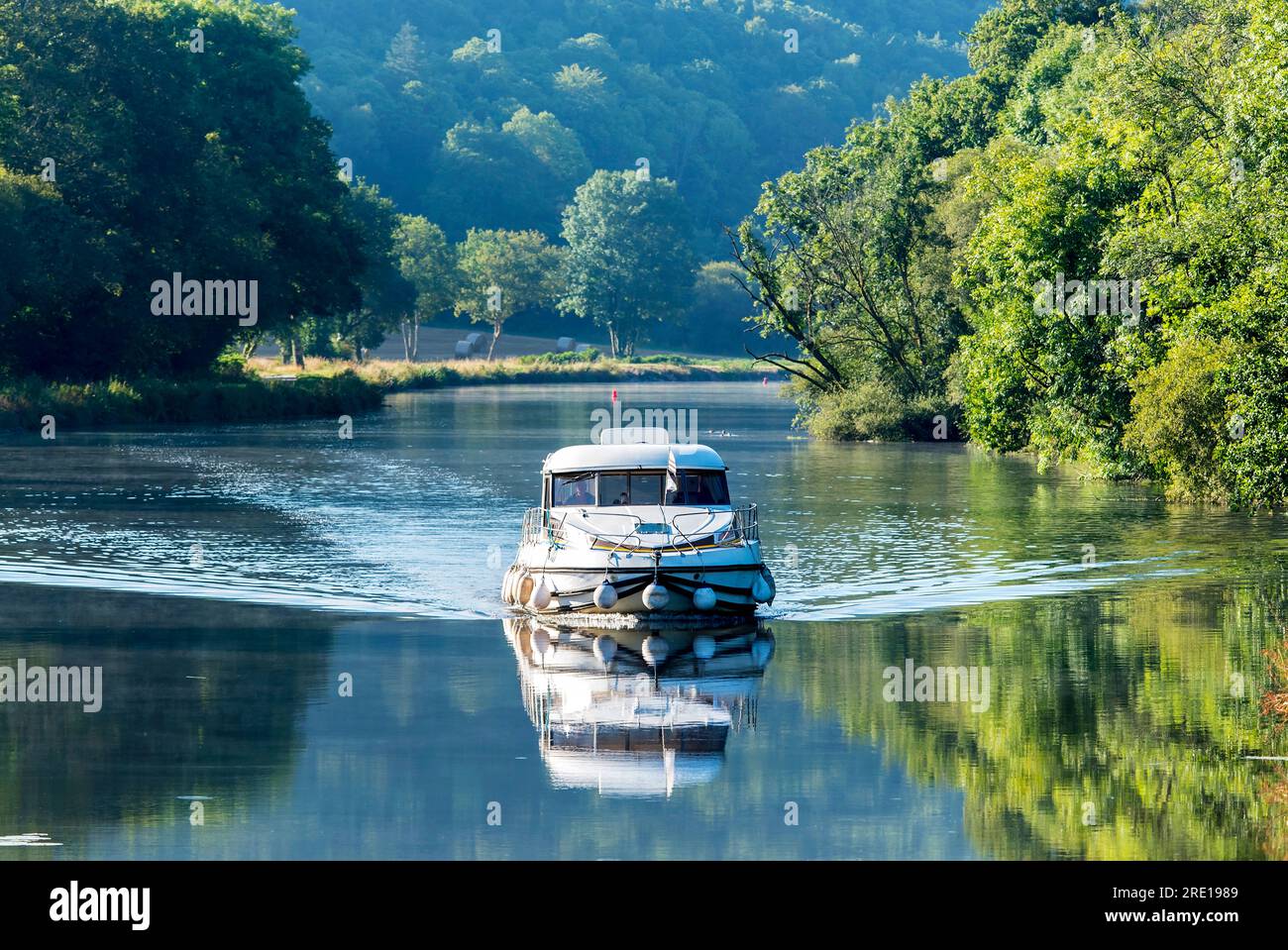 Sailing on the Blavet river: small rental barge Stock Photo - Alamy