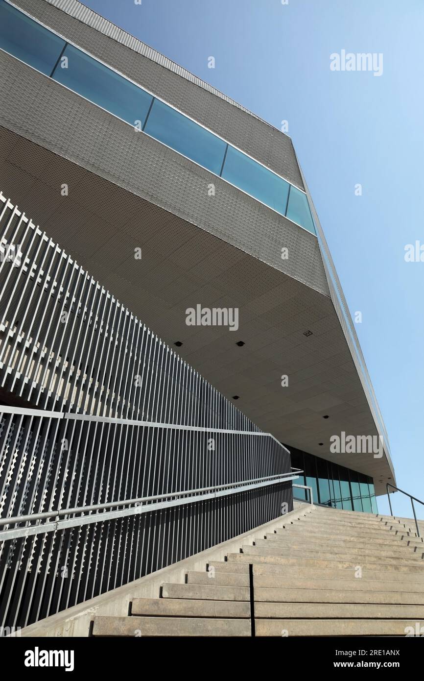 Dokk 1 public library and cultural centre designed by Schmidt Hammer ...