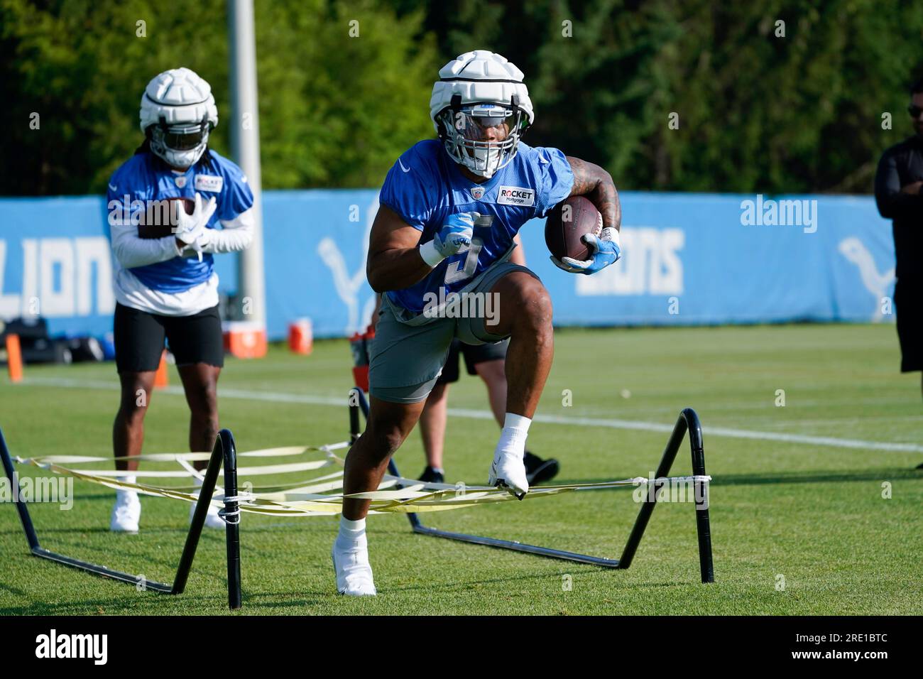 Detroit Lions running back David Montgomery (5) runs a drill during an ...