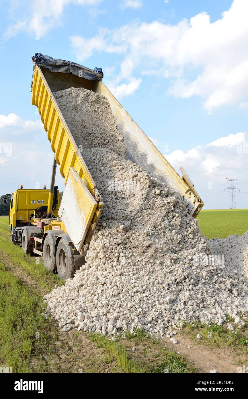 Soils enrichment hi-res stock photography and images - Alamy