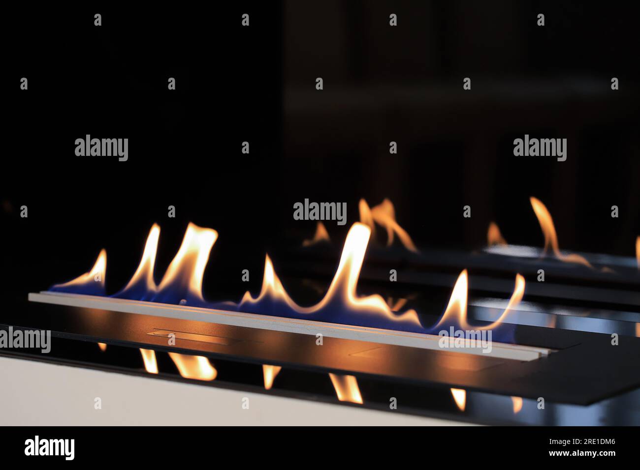 Ethanol fireplace hi-res stock photography and images - Alamy