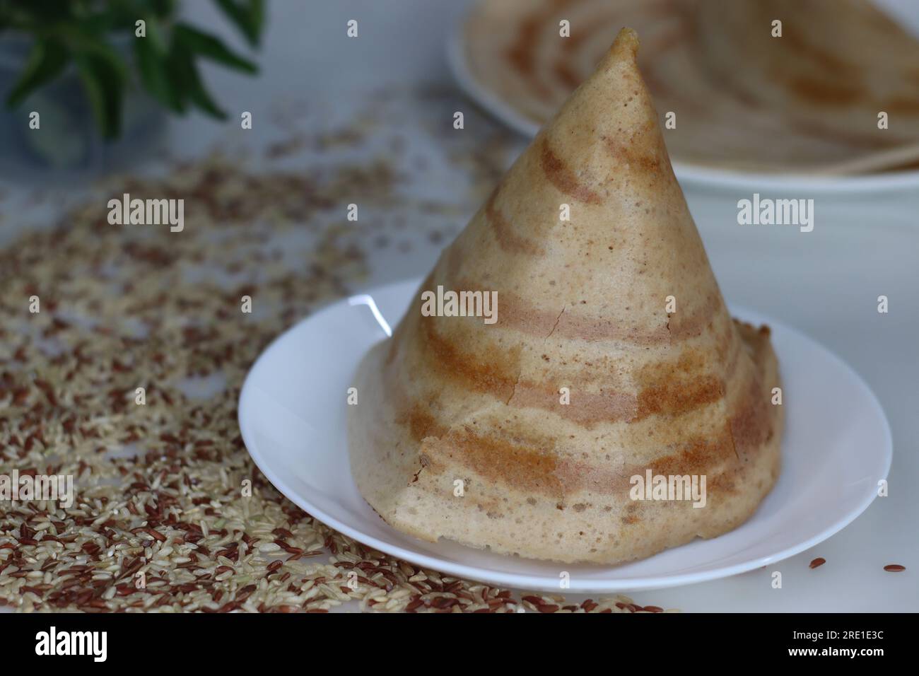 Rajmudi red rice hi-res stock photography and images - Alamy