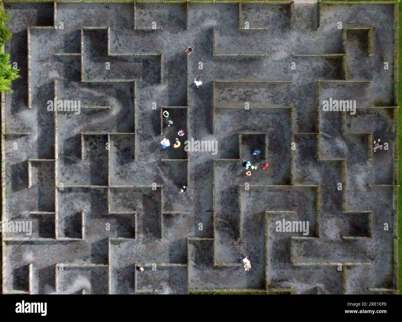 Kildare maze hi-res stock photography and images - Alamy