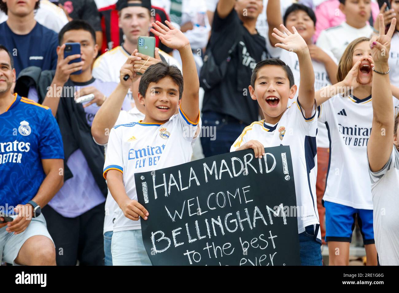 Real madrid soccer fans 2023 hi-res stock photography and images - Alamy