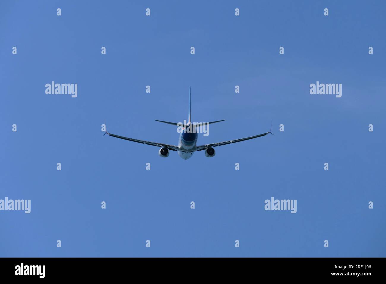 airplane in flight Stock Photo - Alamy