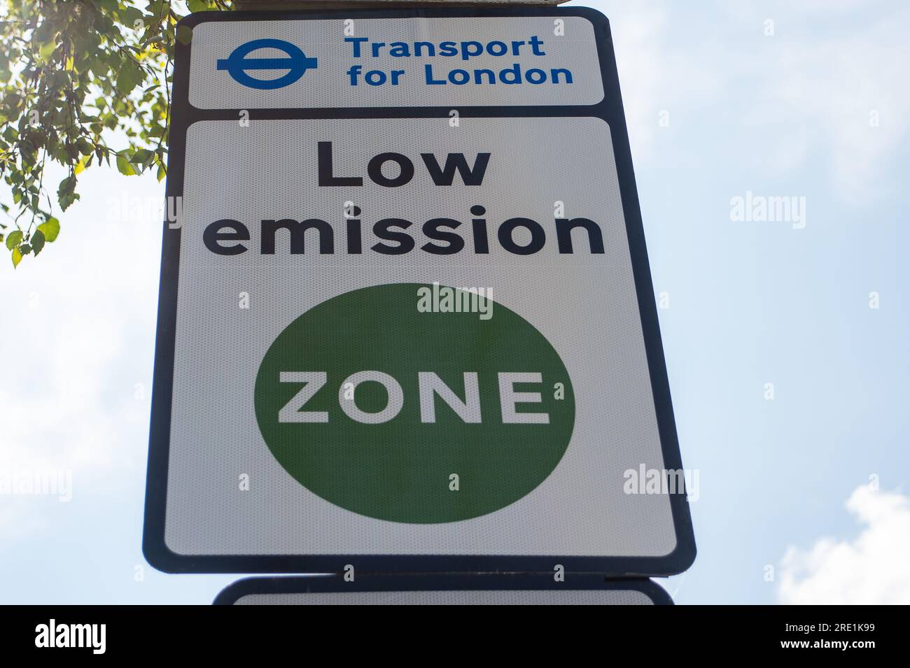 Uxbridge, UK. 20th July, 2023. An Low Emission Zone sign in Uxbridge ...