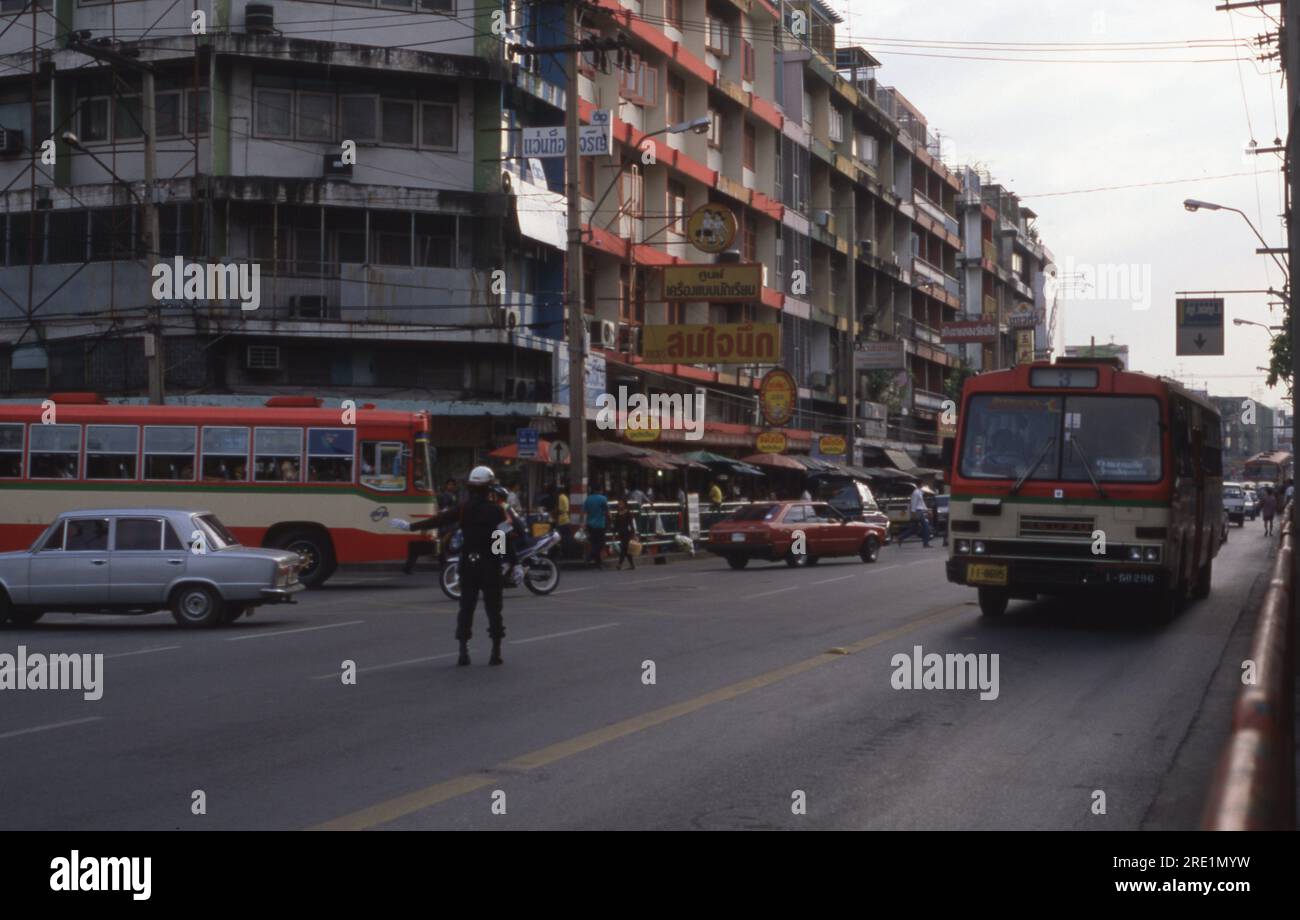 Wat pho 1995 hi-res stock photography and images - Alamy