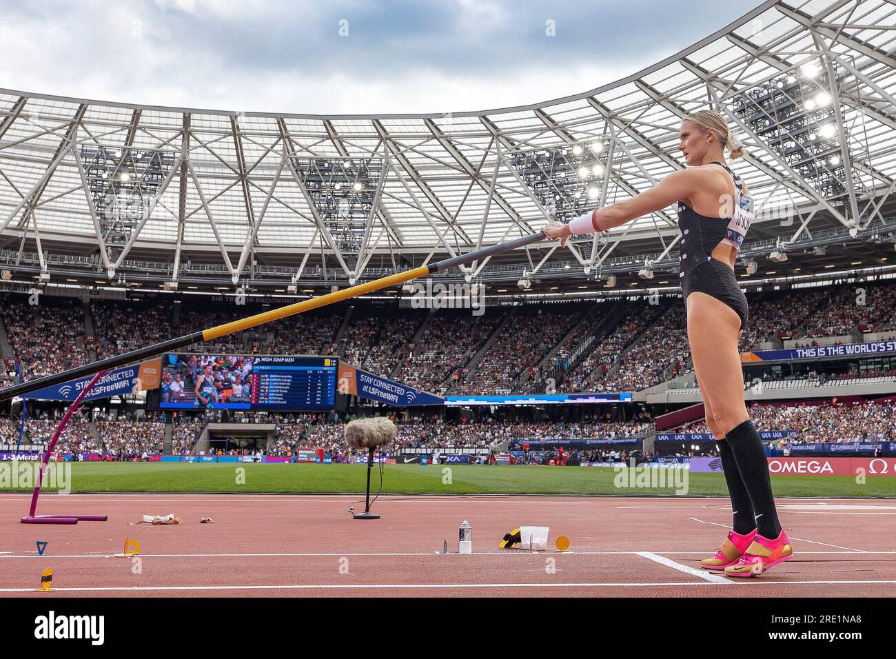 Katie Moon (USA) 2nd place, Womenâ€™s Pole Vault during the London ...