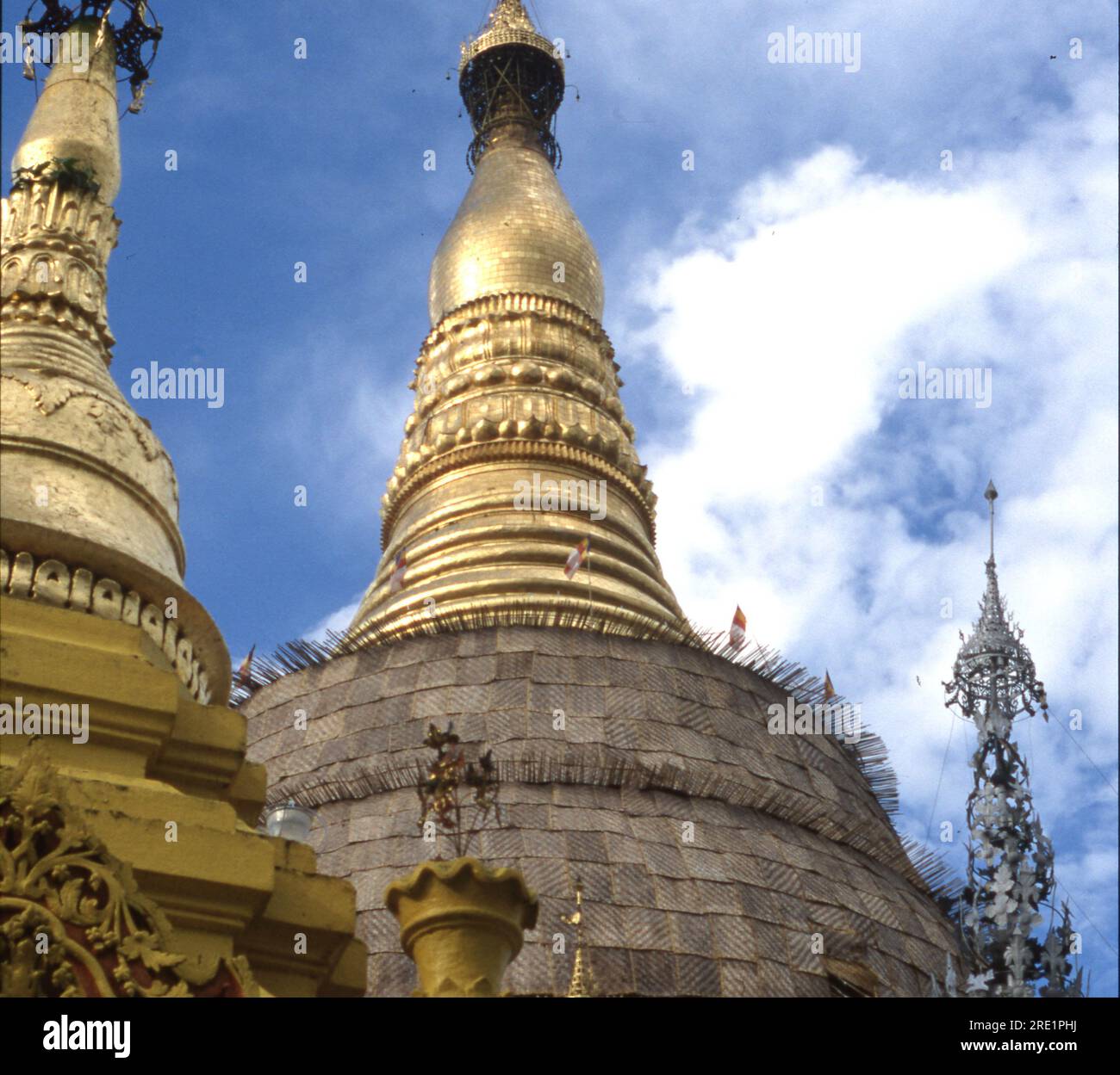 Images from Burma, (Myanmar) and Thailand from 1995. Including Rangoon ...