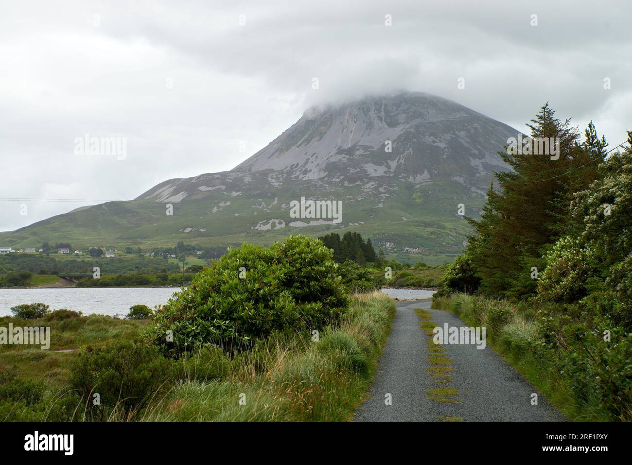 Errigal mountain donegal fog hi-res stock photography and images - Alamy