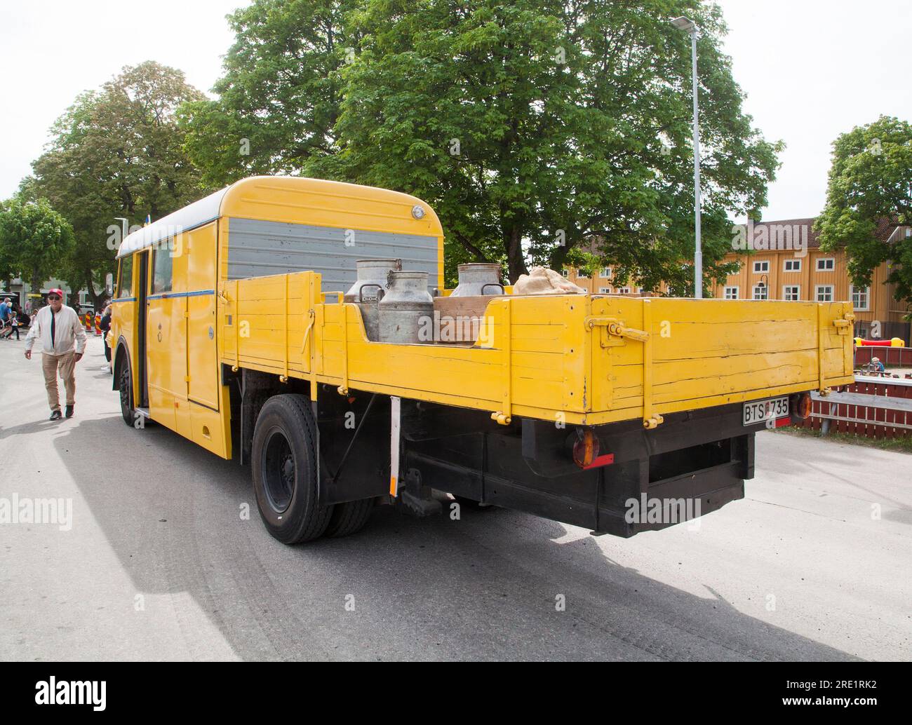 Long combination vehicle hi-res stock photography and images - Alamy