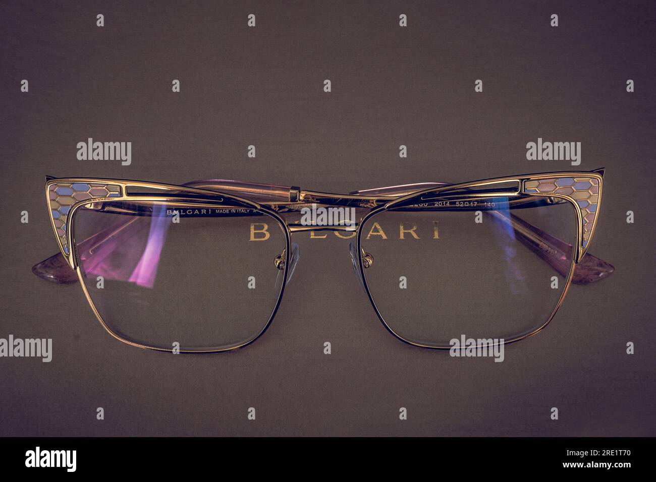 Optical glasses over eye hi-res stock photography and images - Alamy