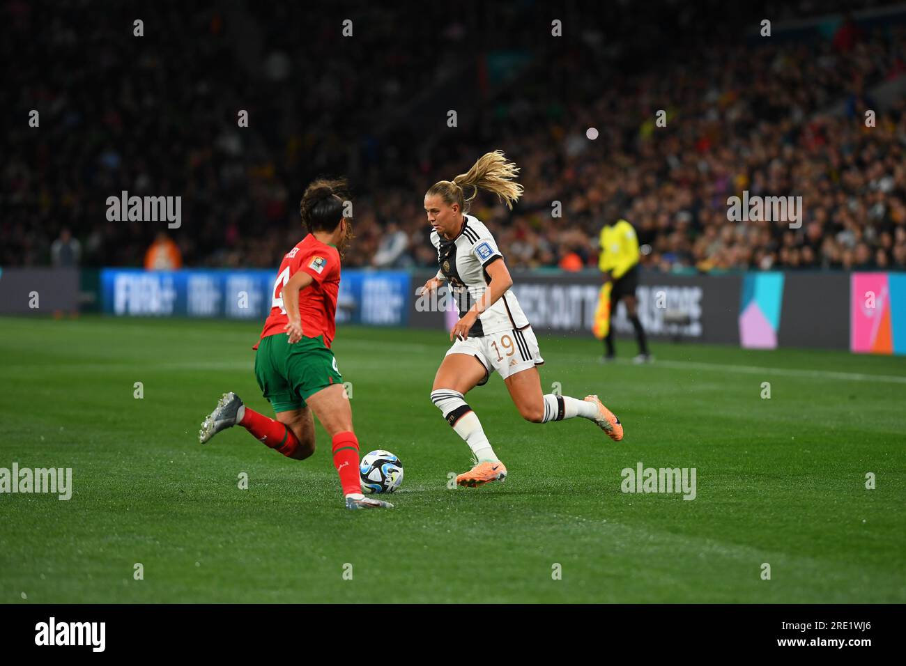 Sarah kassi hi-res stock photography and images - Alamy