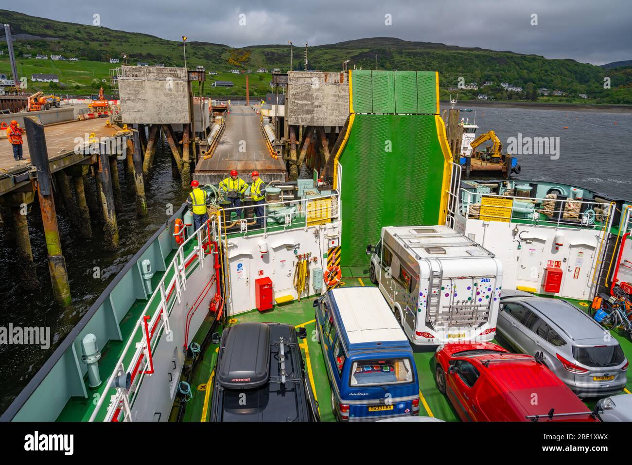 Car ferry approaching the dock hi-res stock photography and images - Alamy