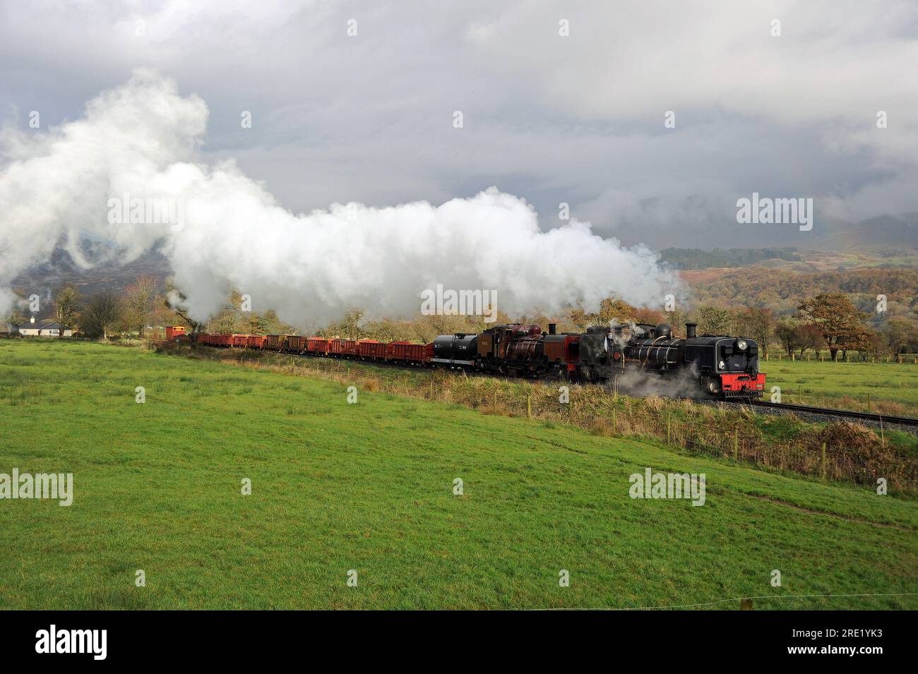 Pont croesor railway hi-res stock photography and images - Alamy