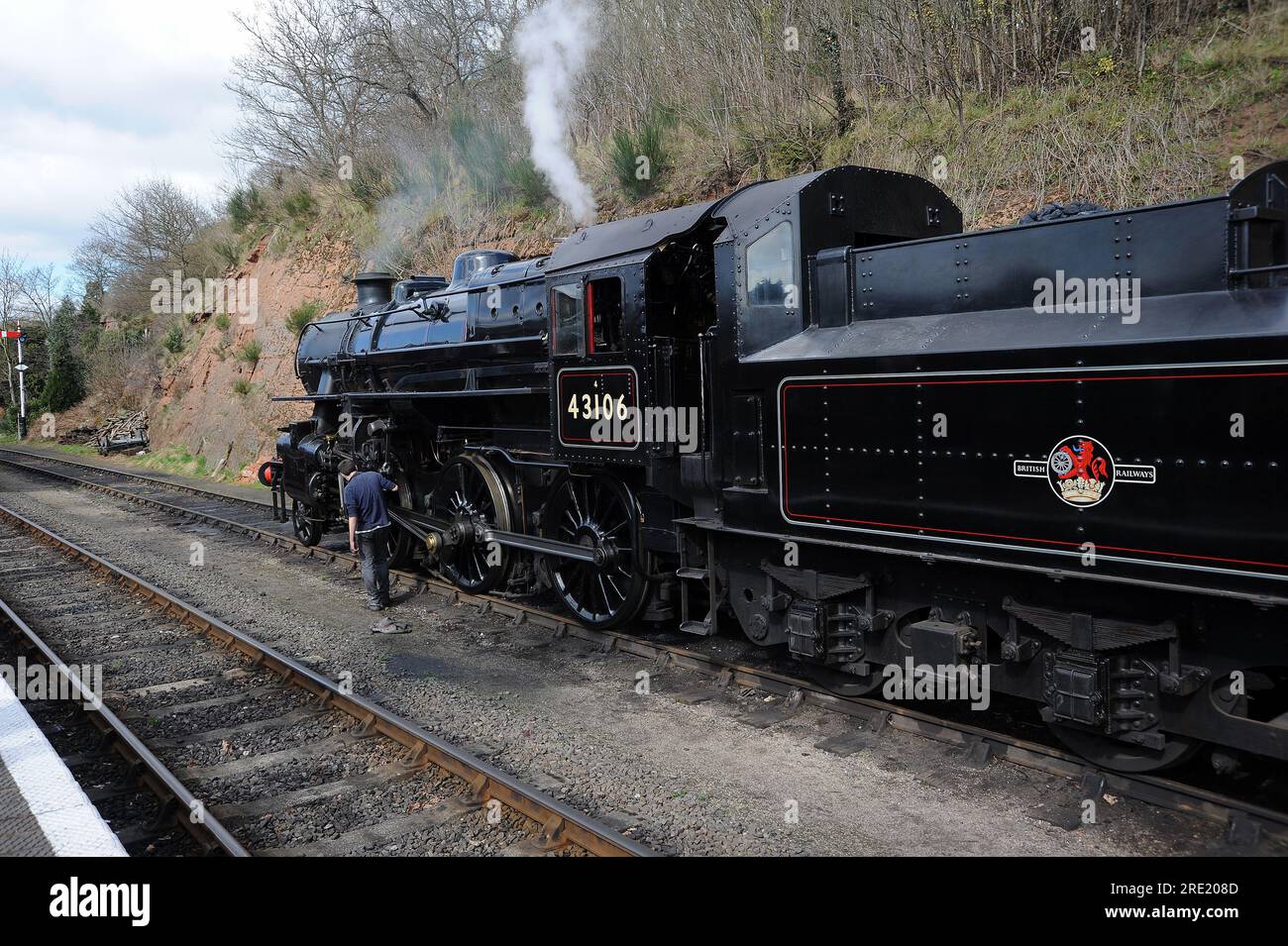 "43106" being cleaned at Bewdley M.P.D Stock Photo - Alamy