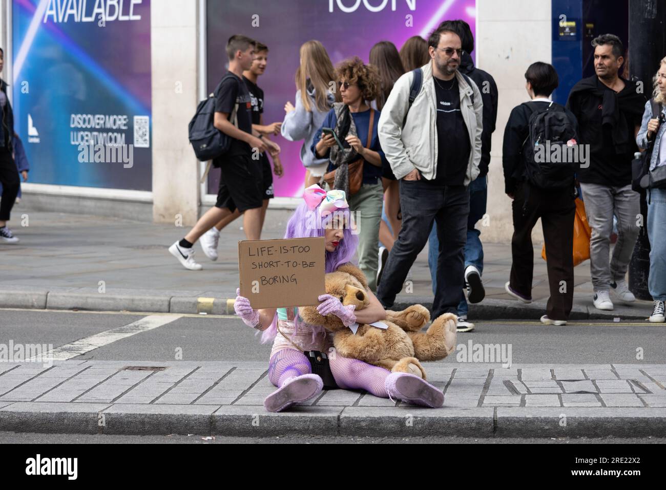 Eccentric lady slondon hi-res stock photography and images - Alamy