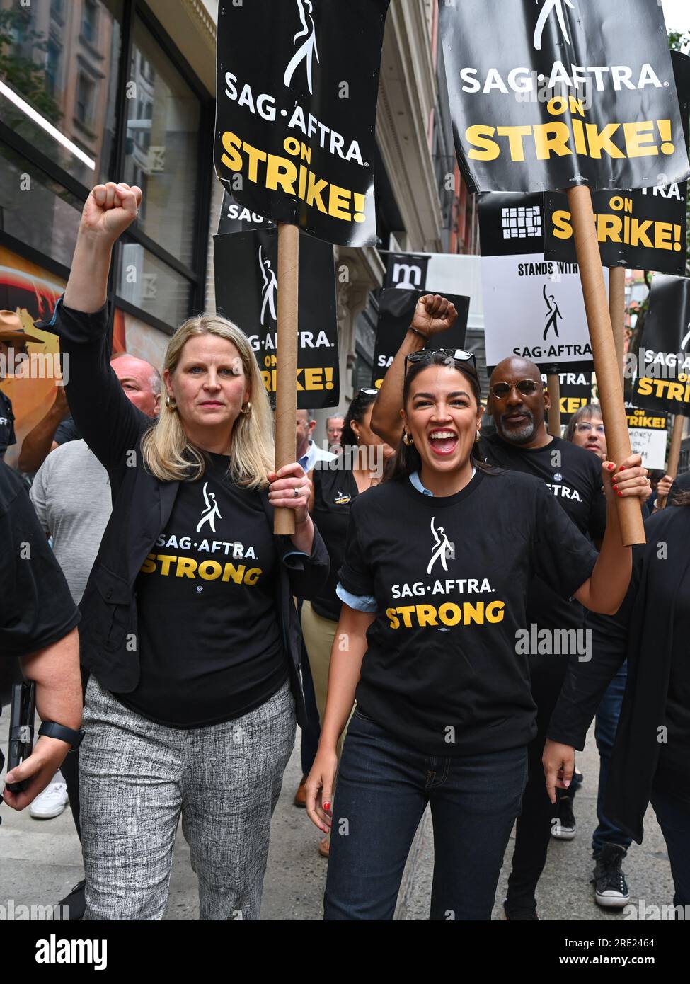 AFL-CIO President Liz Shuler and Alexandria Ocasio-Cortez join members ...