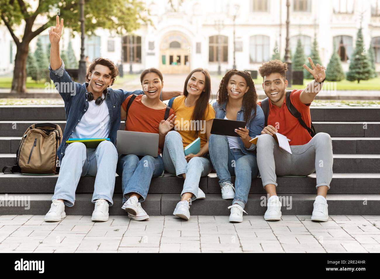 College Years Concept. Group Of Happy Multiethnic Students Posing ...