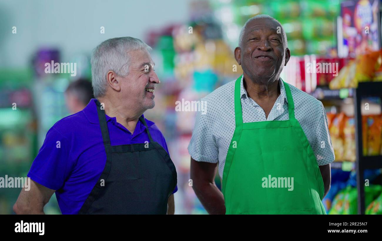 Retail staff uniformed workers hi-res stock photography and images - Alamy