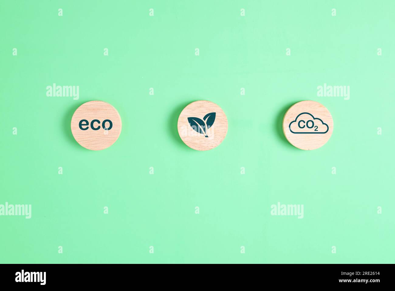 reuse and recycle icon. symbol of environment zero carbon footprint ...