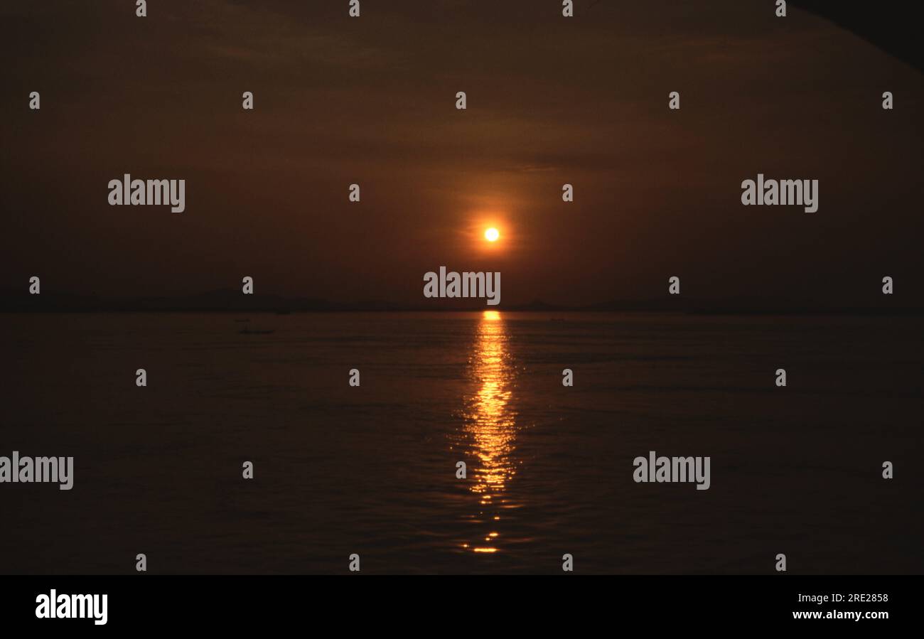 Burma 1995 hi-res stock photography and images - Alamy
