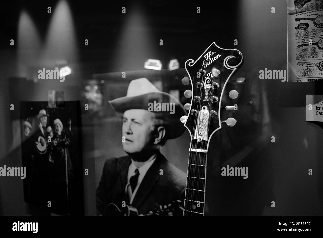 A custom-made Gibson mandolin once owned by bluegrass pioneer Bill ...