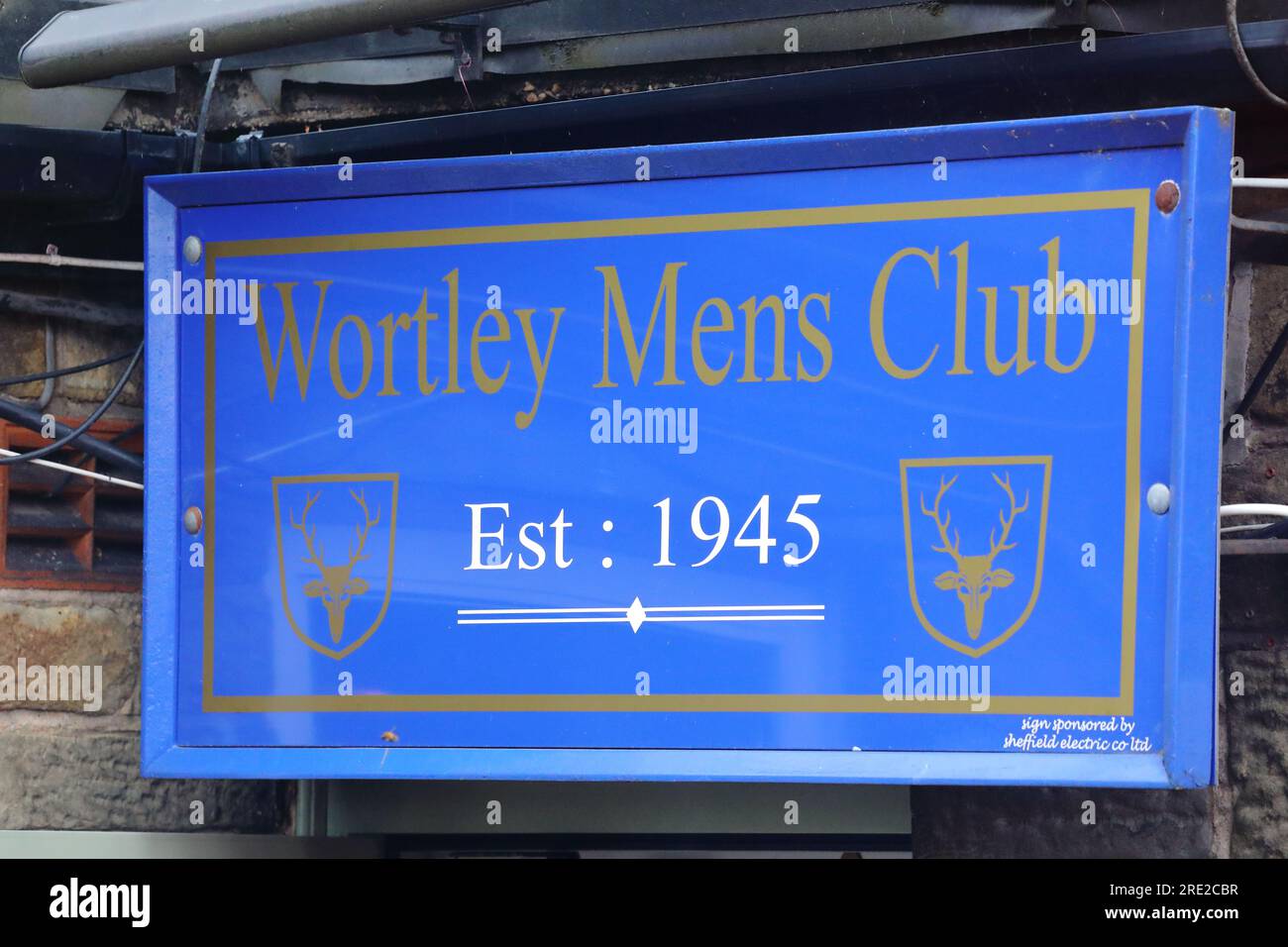 Mens club drinks hi-res stock photography and images - Alamy