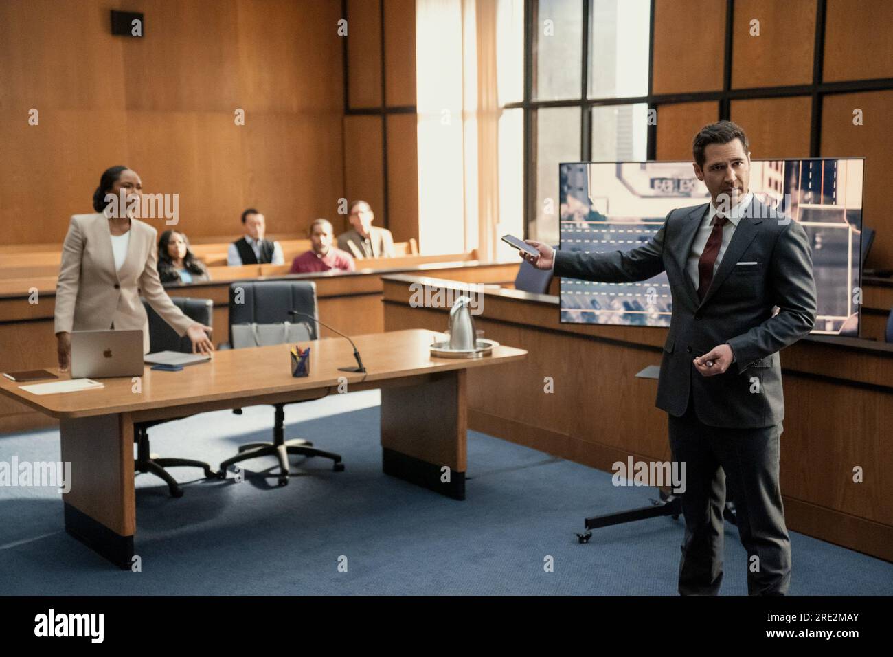 THE LINCOLN LAWYER, from left: Yaya DaCosta, Manuel Garcia-Rulfo ...