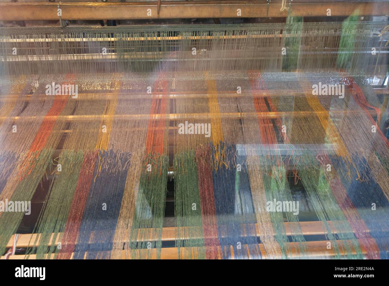 Working looms hi-res stock photography and images - Alamy