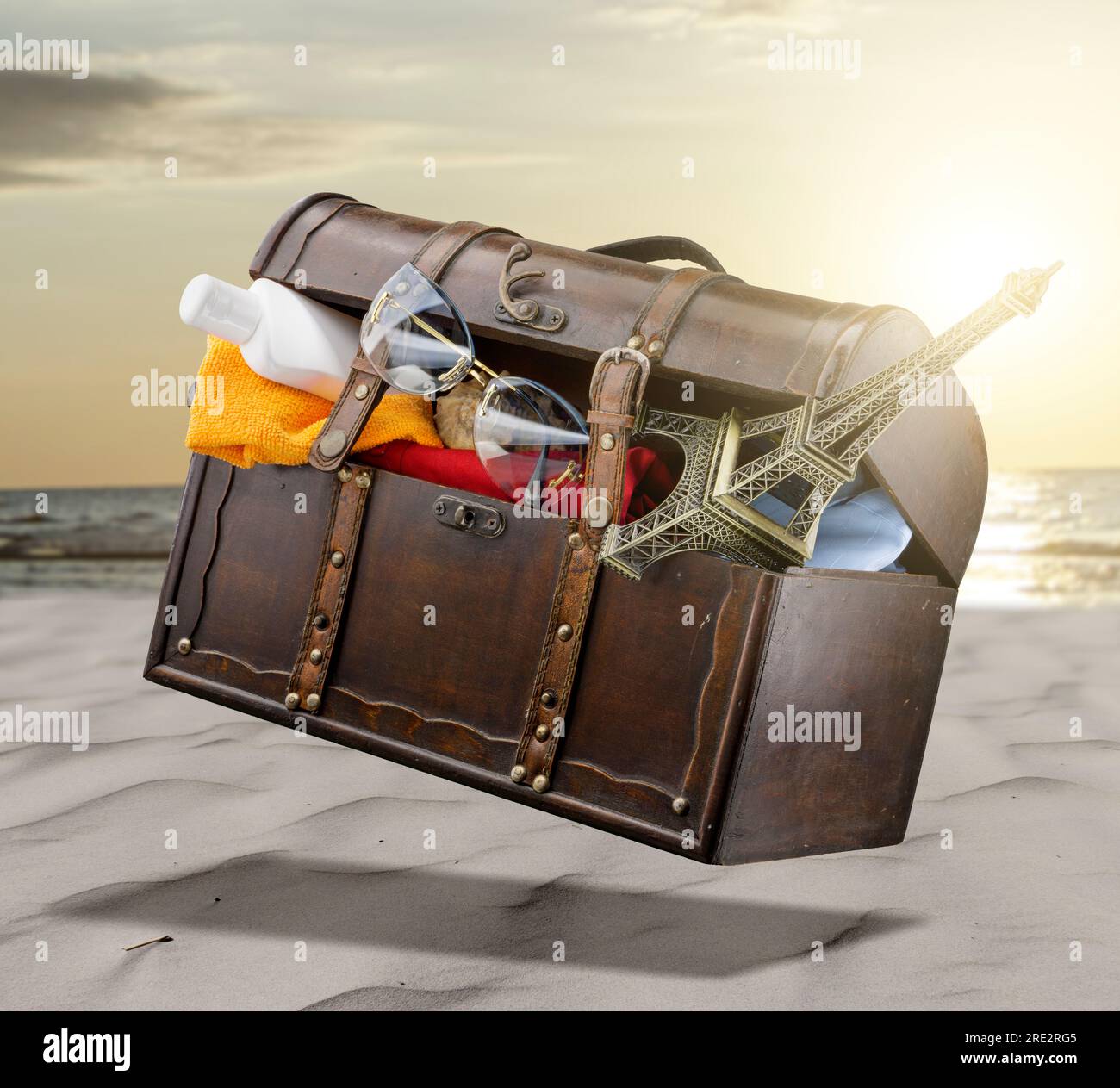 Sand bag tower hi-res stock photography and images - Alamy