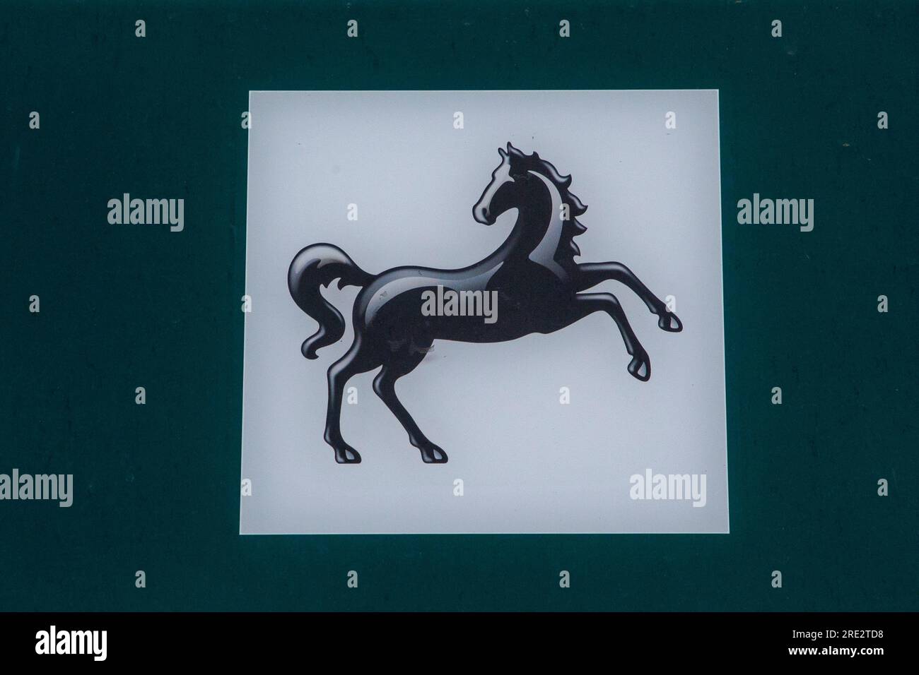 Lloyds sign hi-res stock photography and images - Alamy