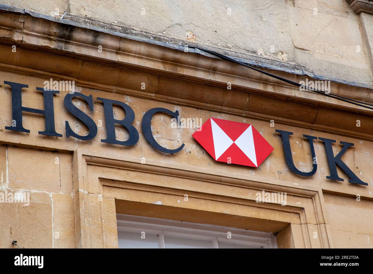 Hsbc uk sign hi-res stock photography and images - Alamy