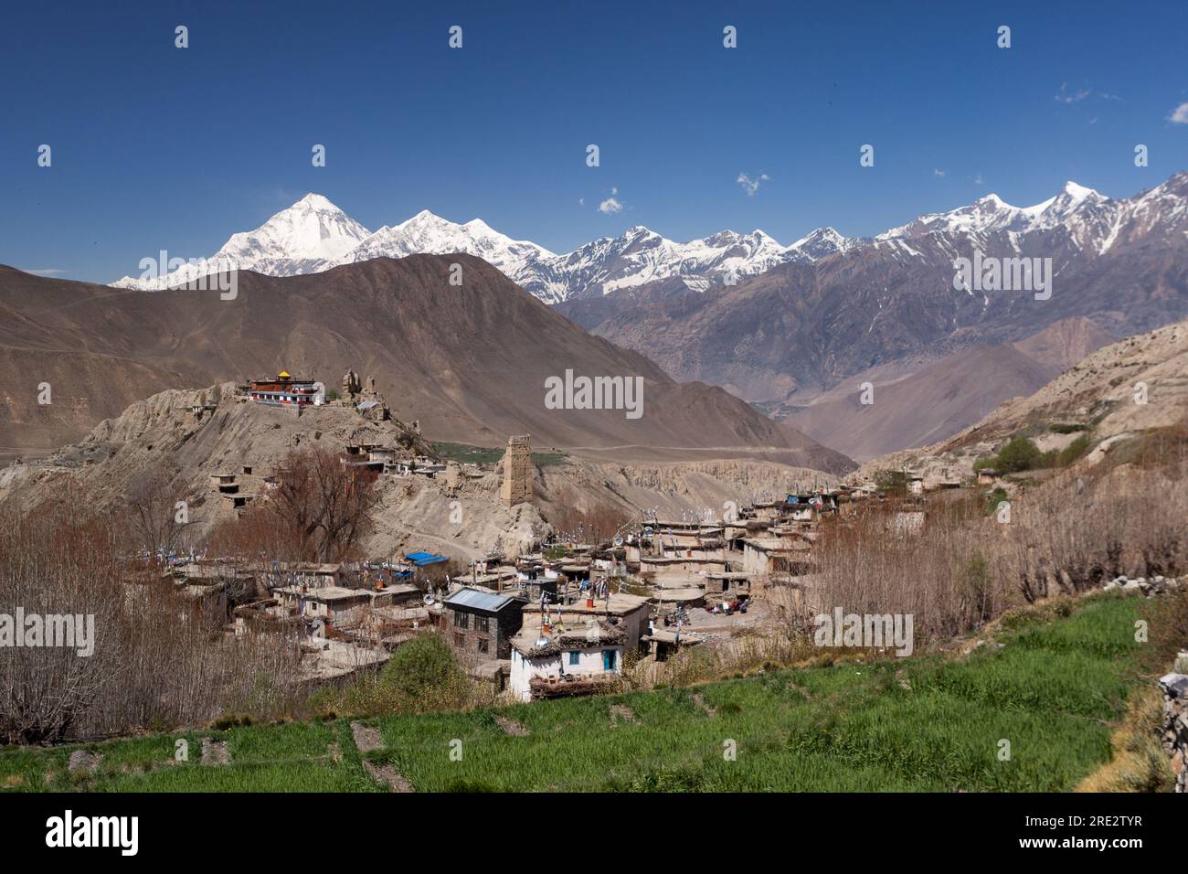 Jarkot village in Mustang, Nepal. Old Tibetan village in Nepal on ...