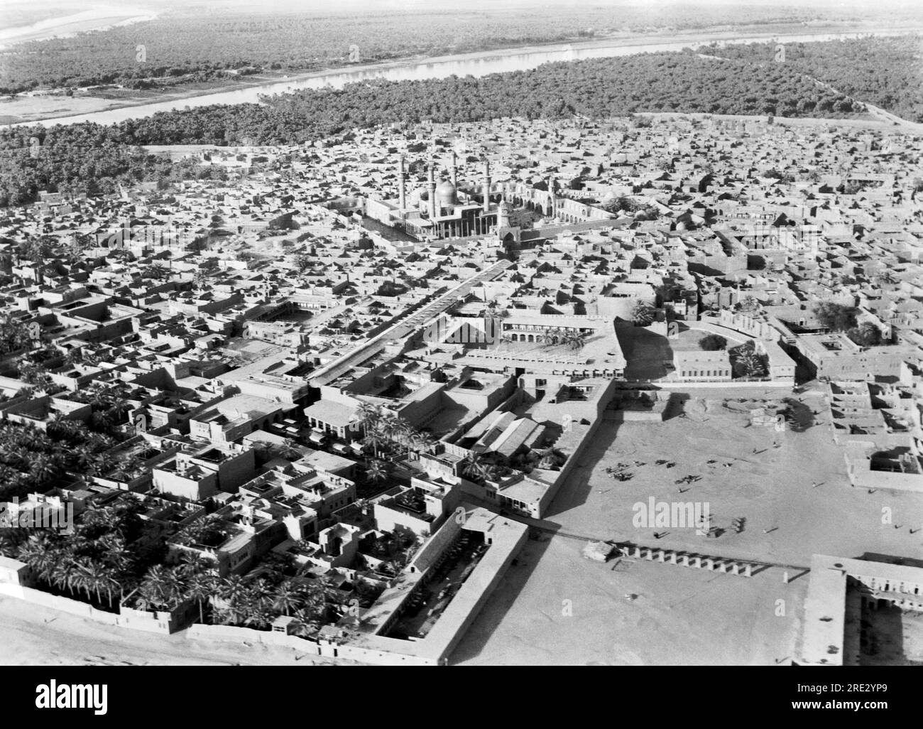 Baghdad, Iraq: 1932 An aerial view of the Kadhimain mosque in Baghdad ...