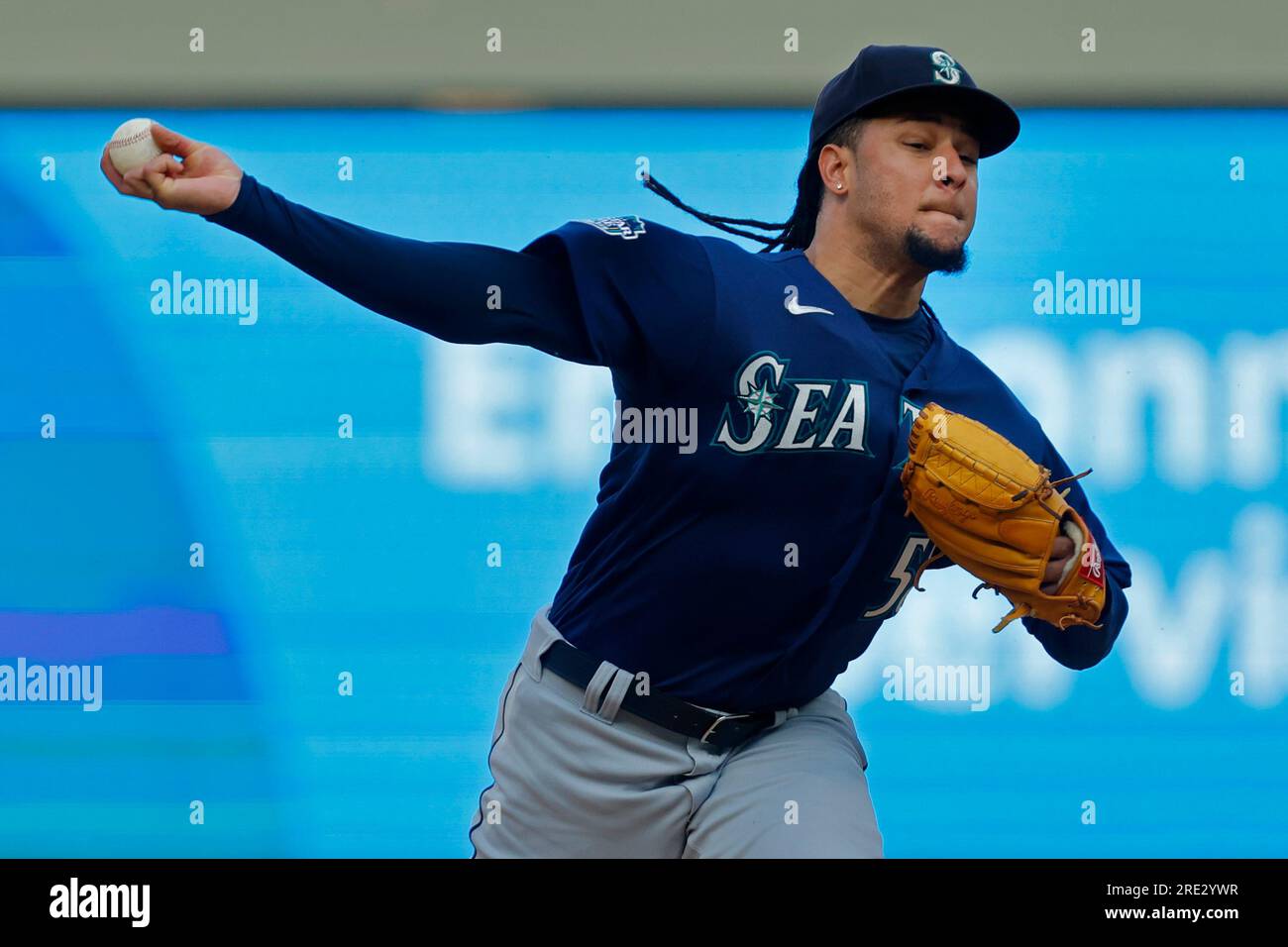 Seattle Mariners starting pitcher Luis Castillo throws to the Minnesota ...