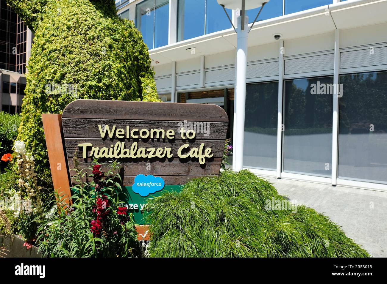 Welcome to trailblazer cafe hi-res stock photography and images - Alamy
