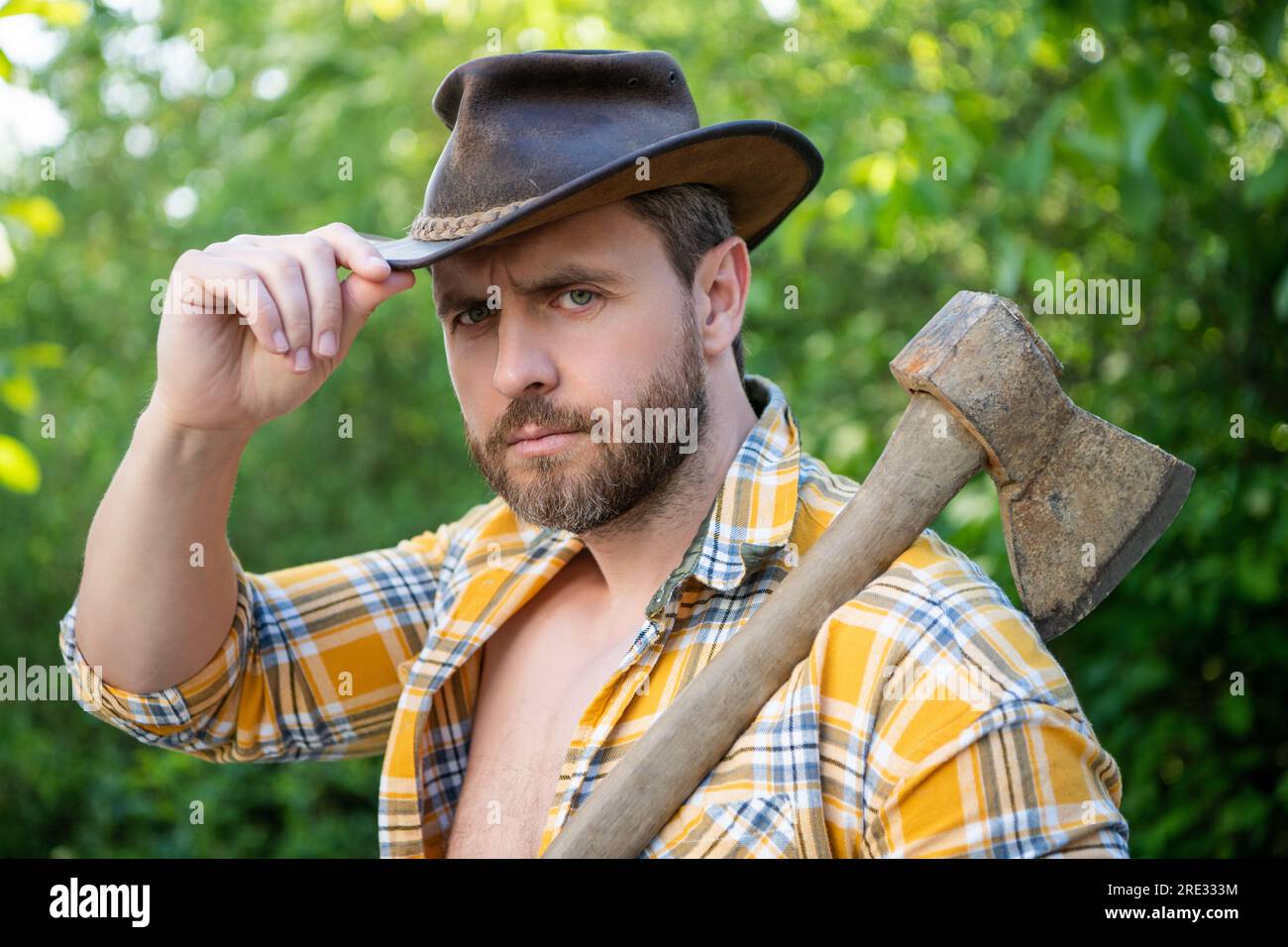 Cowboy axe hi-res stock photography and images - Alamy