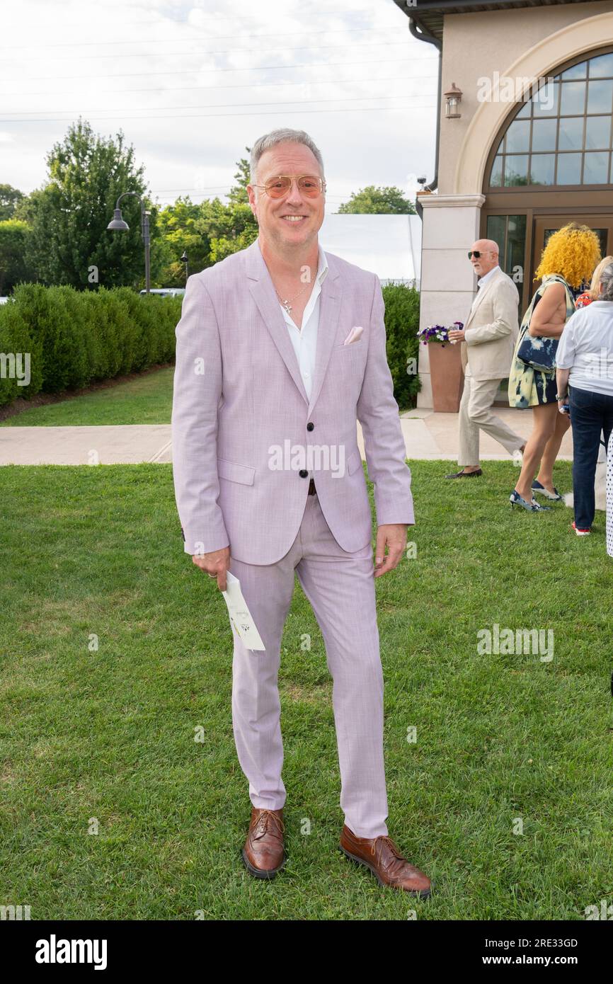 Ian Duke attends the Southampton Animal Shelter Foundation ...